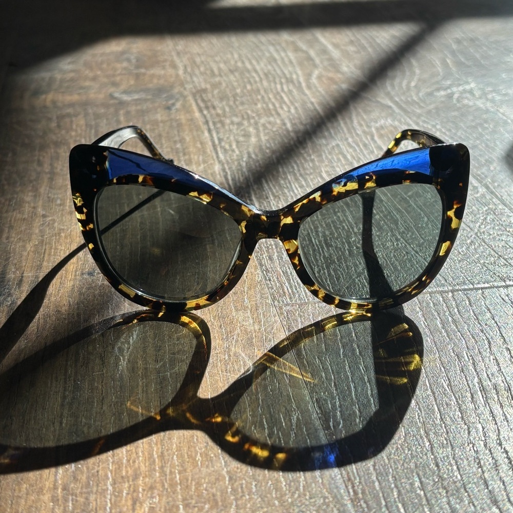 New Catherine De Medici Tortoise Shell Sunglasses | O… - Gem